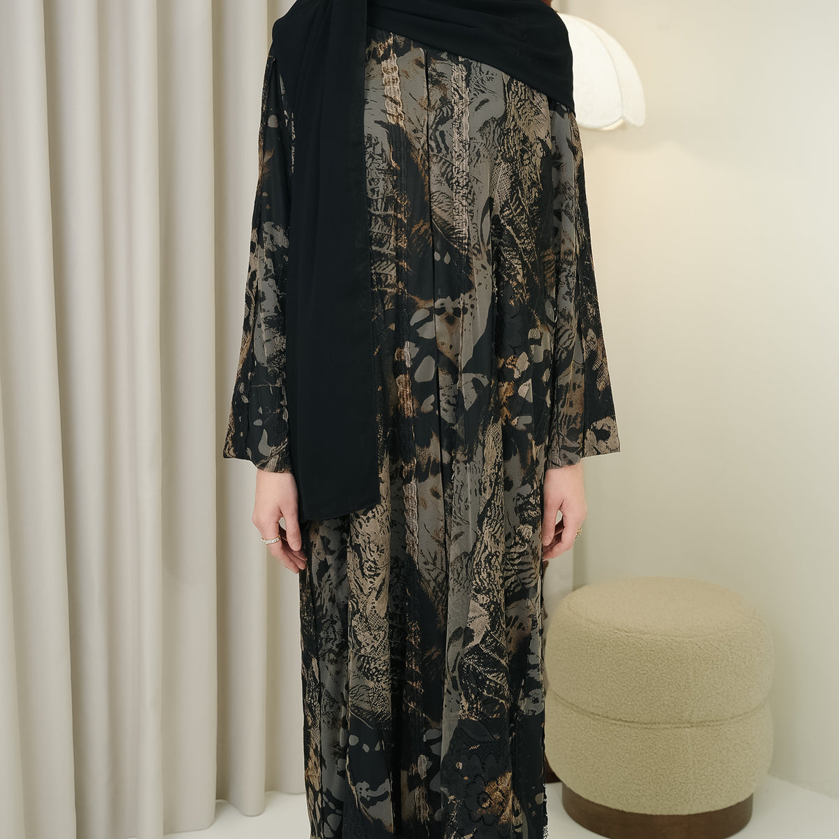 Kiswa Obsidian Brown Abaya – Fustaann