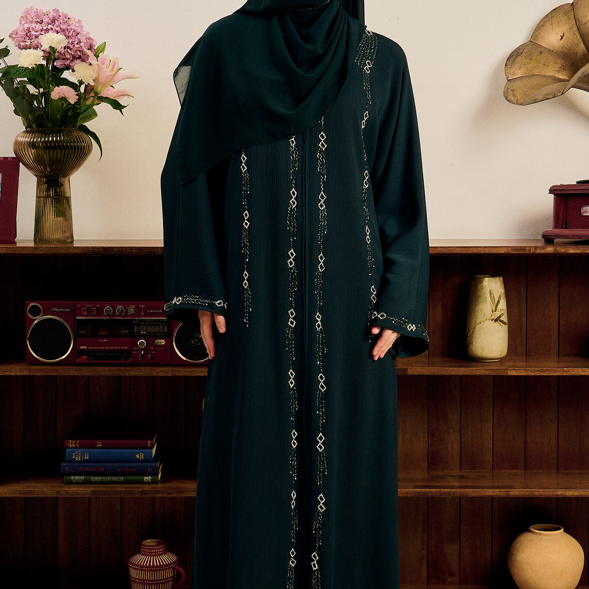 PRE-ORDER: Amadiya Emerald Green Abaya – Fustaann