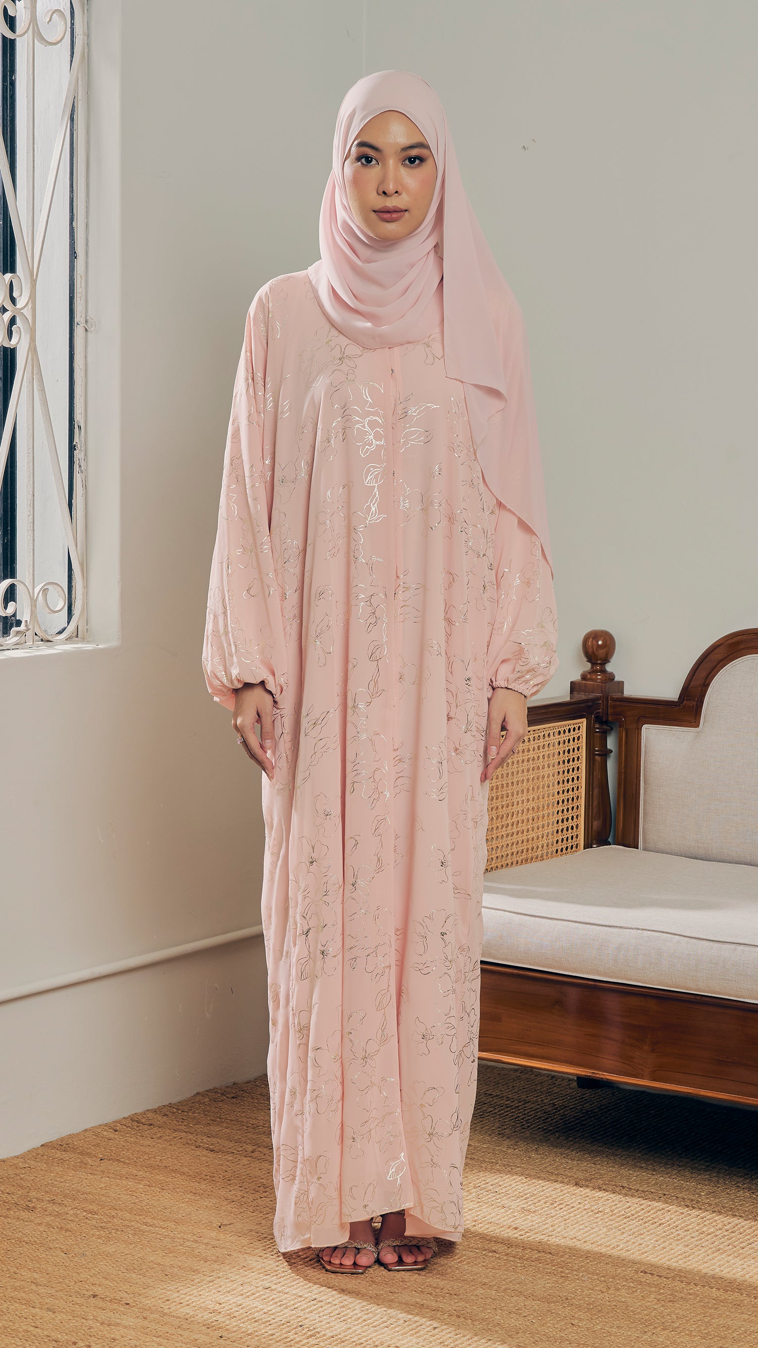 Isfara Coral Peach Abaya – Fustaann